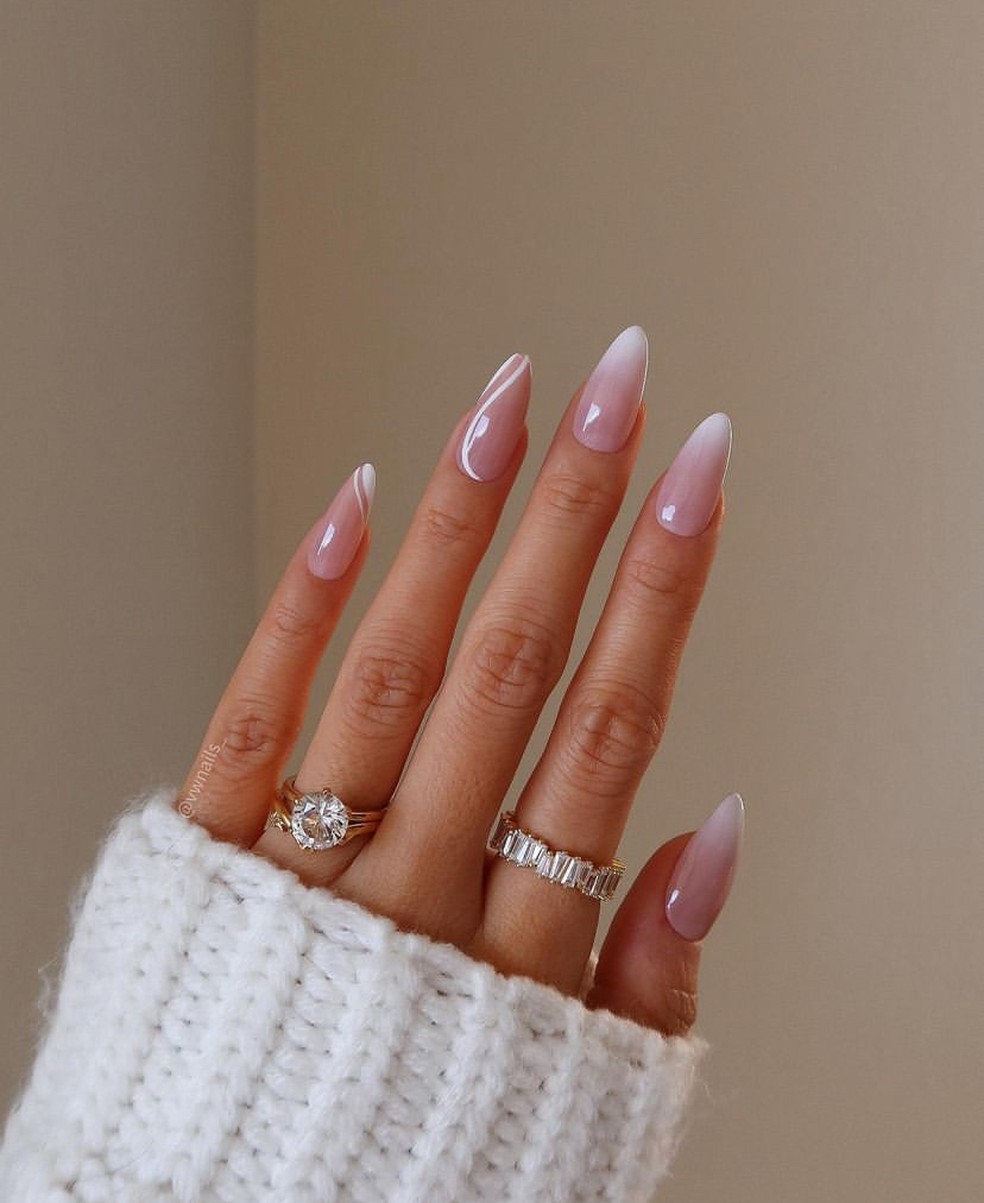 Unhas decoradas rosa e branco: 20 ideias para servirem de inspiração