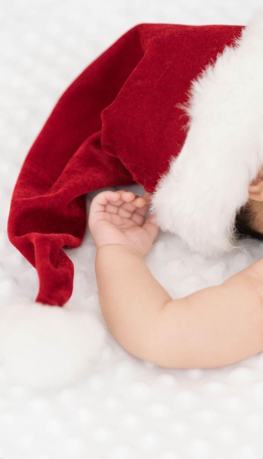 Bruna Biancardi encanta ao mostrar ensaio e look de Mavie para celebrar primeiro Natal