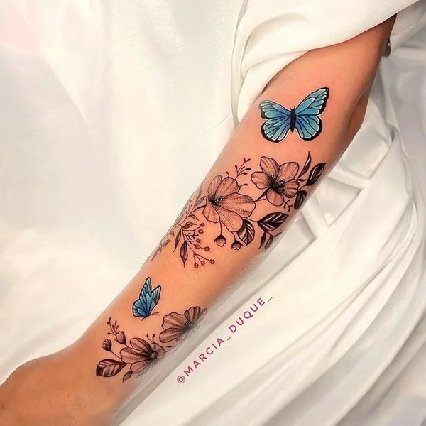 Tatuagem Feminina Braço Fechado 25 Ideias Delicadas Para Se Inspirar