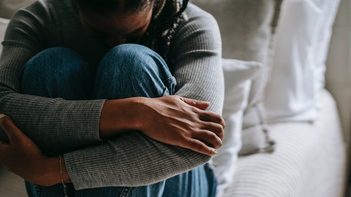 Entenda por que os 5 estágios do luto não são uma fórmula para lidar ...