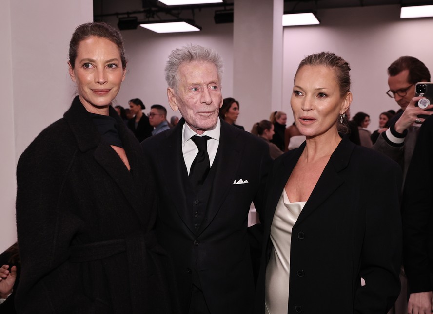 Supermodelos nos anos 90, Kate Moss e Christy Turlington são clicadas ...