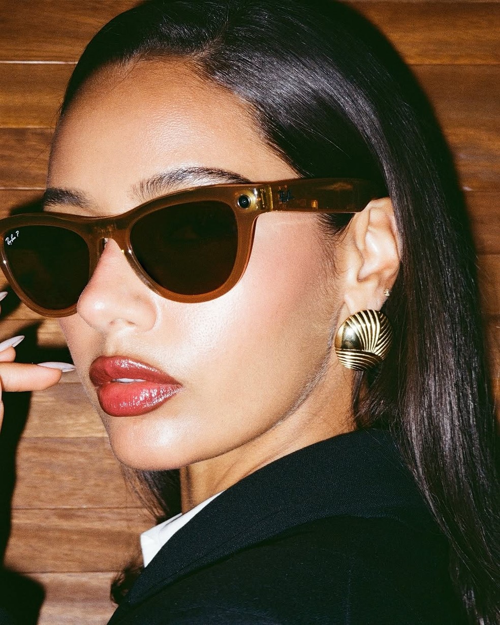 Ray-Ban lança óculos inteligentes com tecnologia Meta