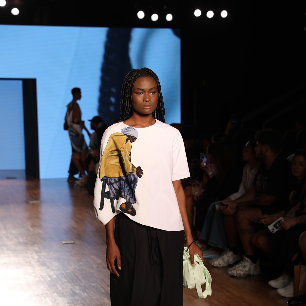 Moda afrocosmopolita: Angela Brito coloca festas de santos no SPFW