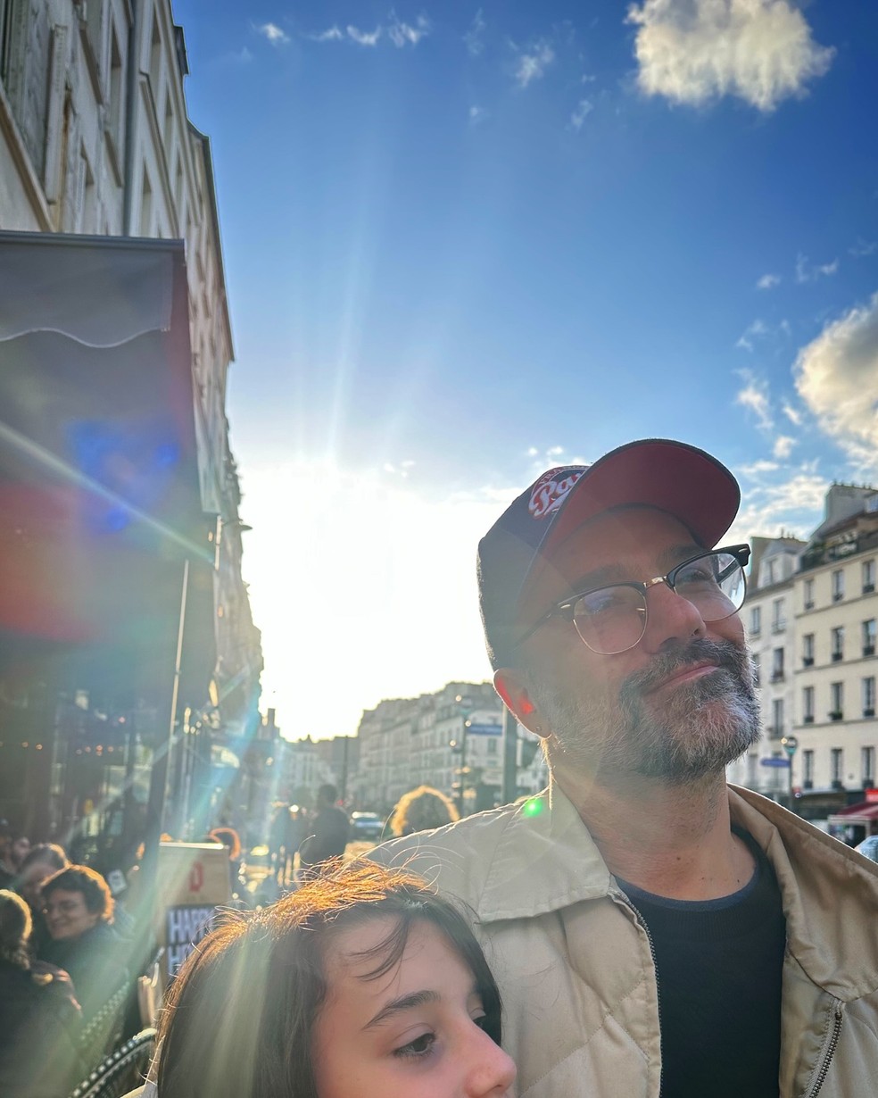 De férias na Europa, Alinne Moraes publica fotos raras do filho e do ...