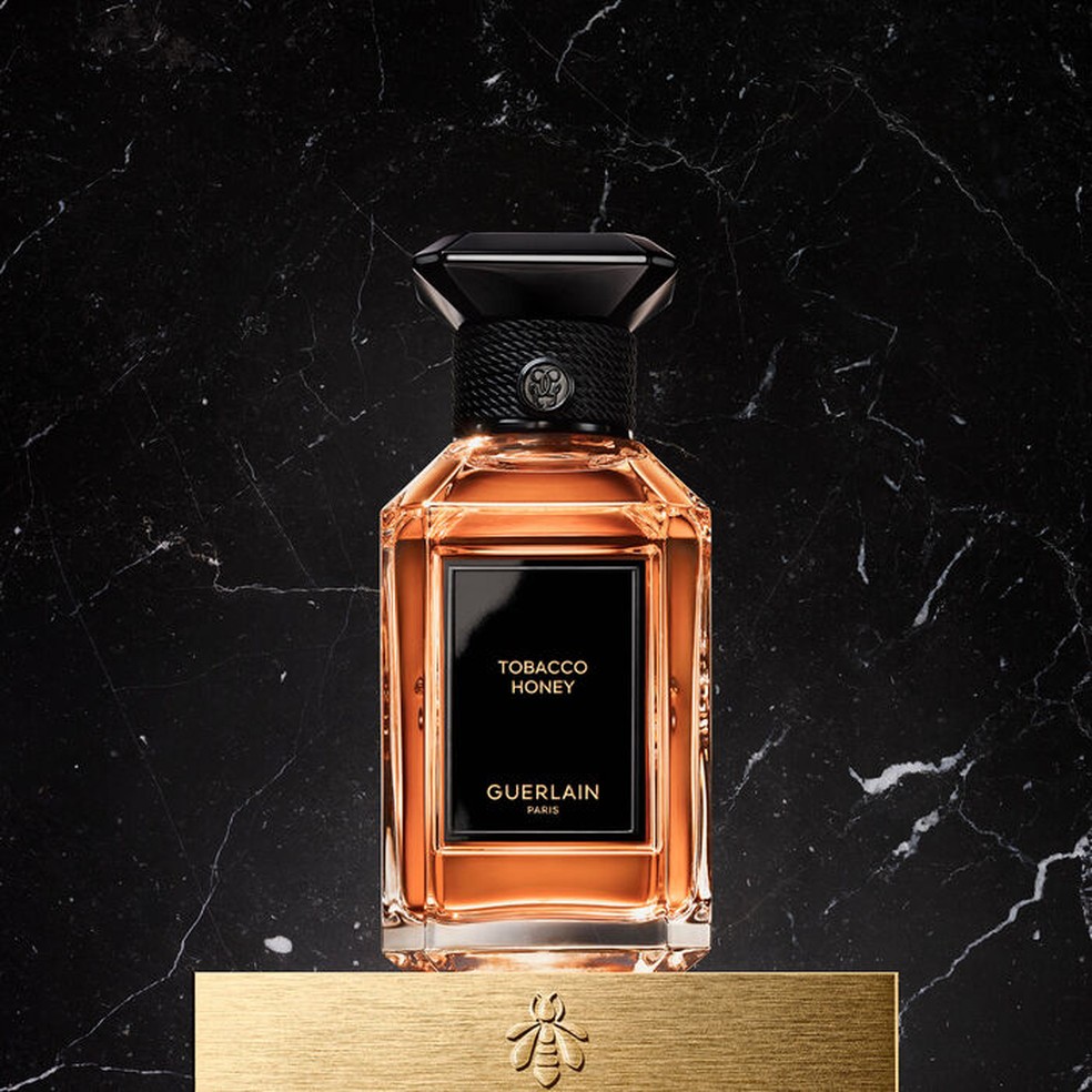 6 perfumes com tabaco para quem ama intensidade em todas ocasiões