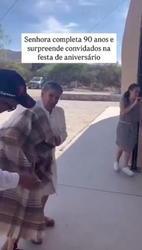 Senhora de 96 anos viraliza ao chocar convidados com surpresa na ...