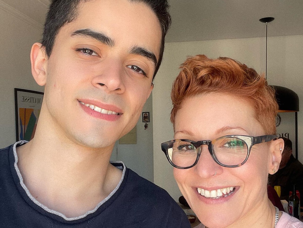 Patricia Marx posta foto rara com o filho em homenagem de aniversário ...