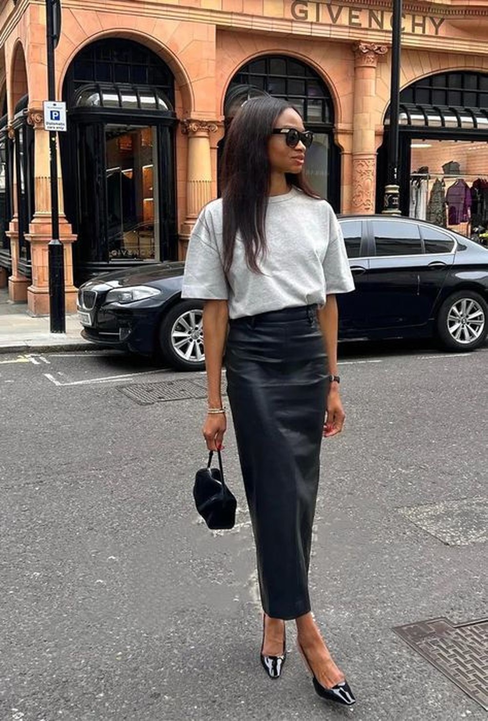 Saiba como criar looks com saia longa marcantes e se aventure com a peça