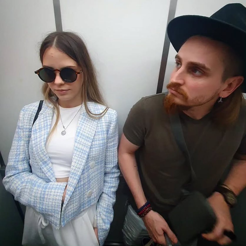 Lembra dele? Caquinho em 'Sai de Baixo' hoje é cantor de uma banda de ...