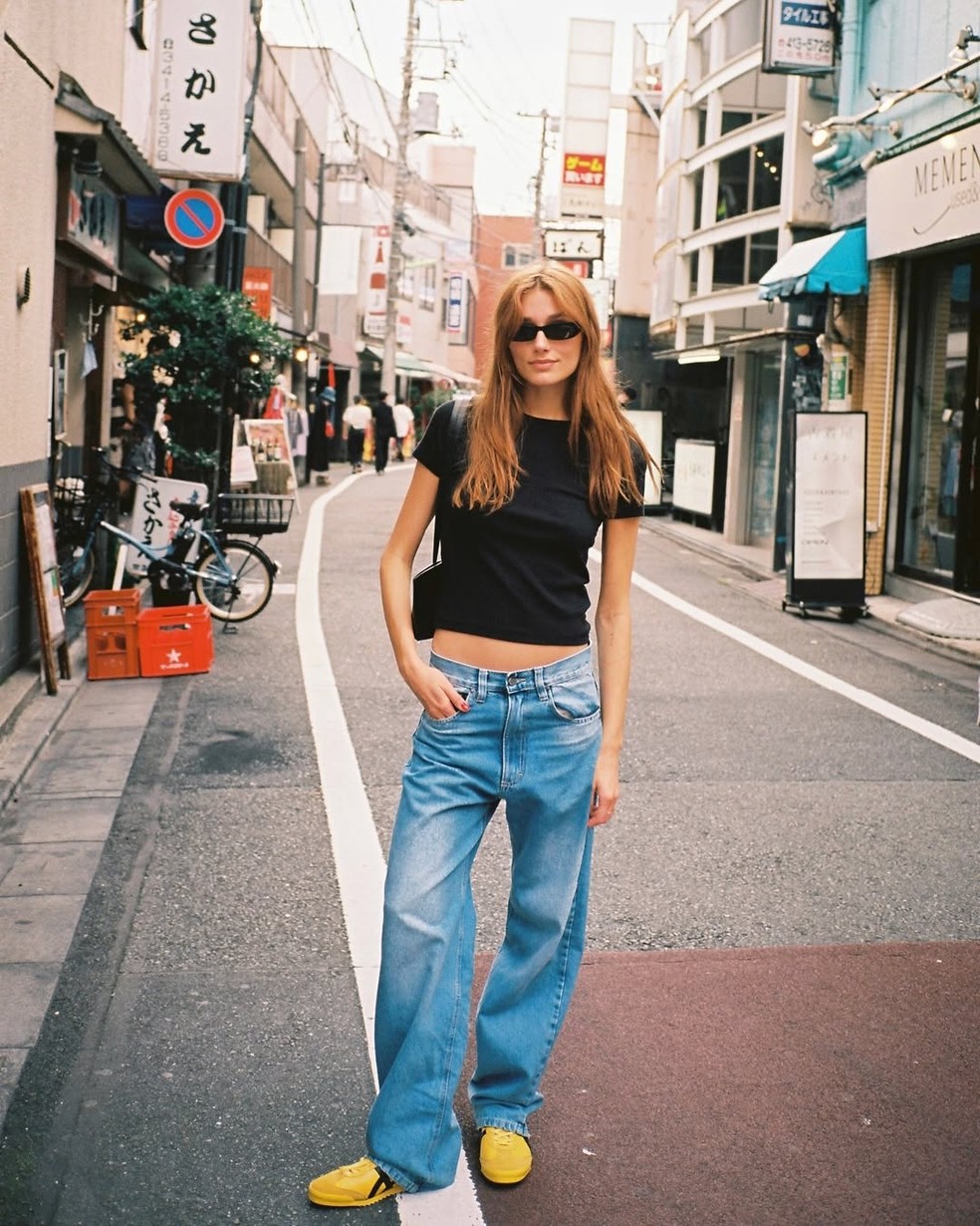 Tênis colorido: veja os modelos queridinhos das celebridades fashionistas