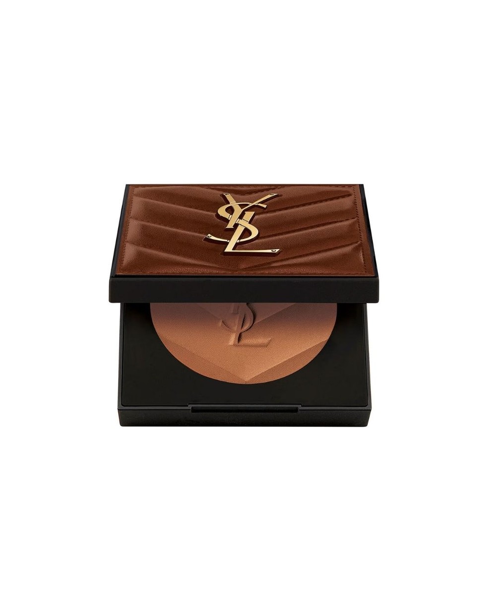 Desvendamos a 'make sereia' de Yasmin Brunet