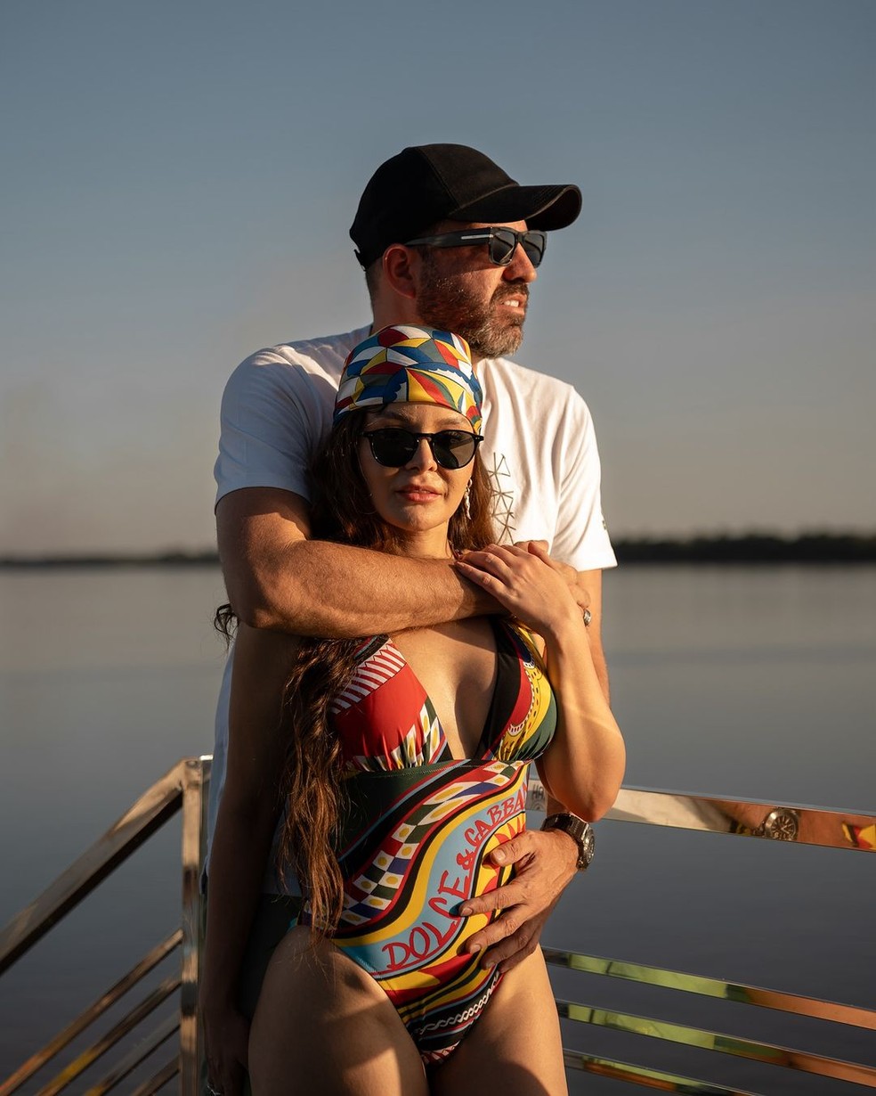 Maraisa e Fernando Mocó curtem mini-férias em hotel de Trancoso com vista paradisíaca e diárias ...