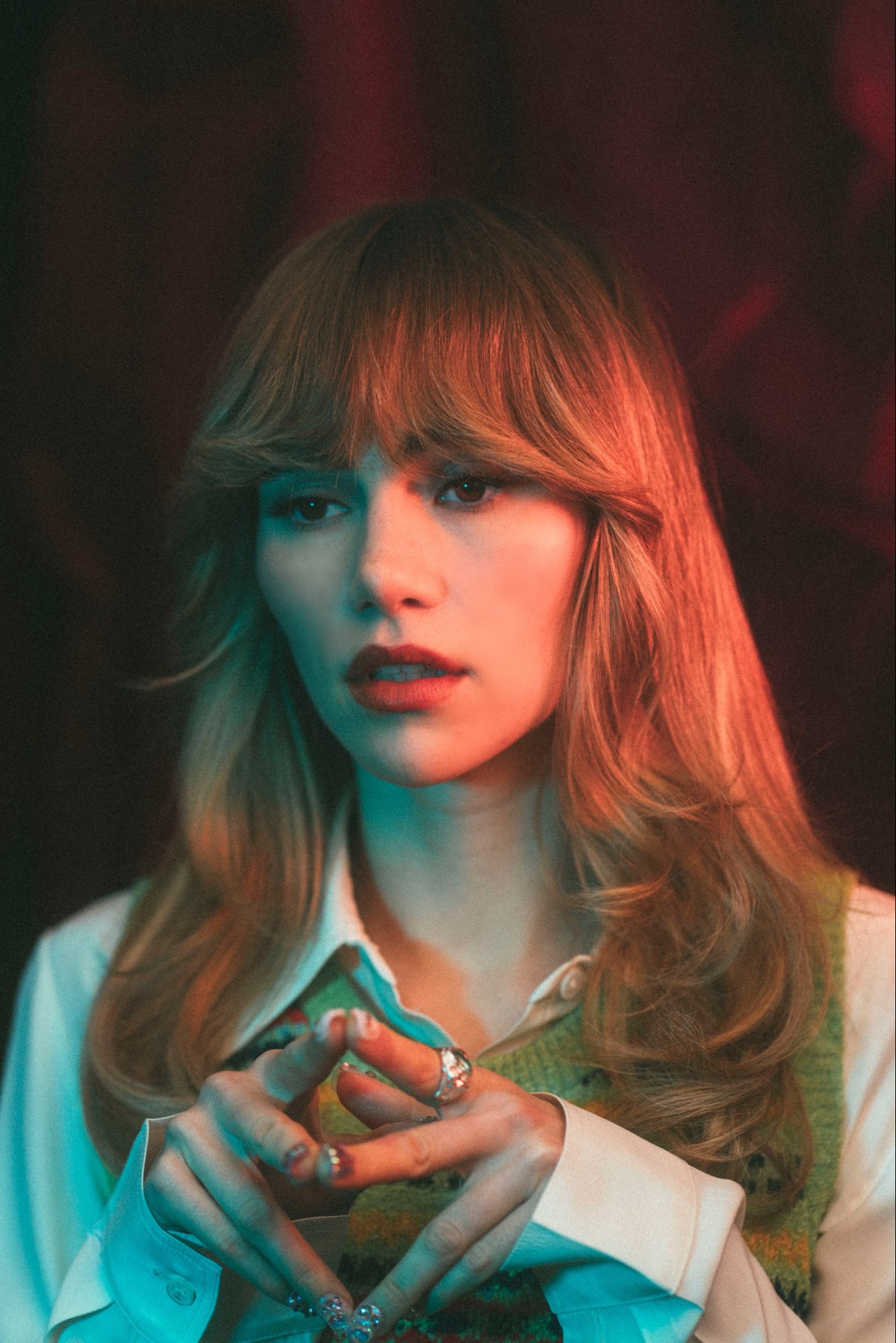 Suki Waterhouse e Pathy Dejesus se apresentam em festival da Tiffany em SP