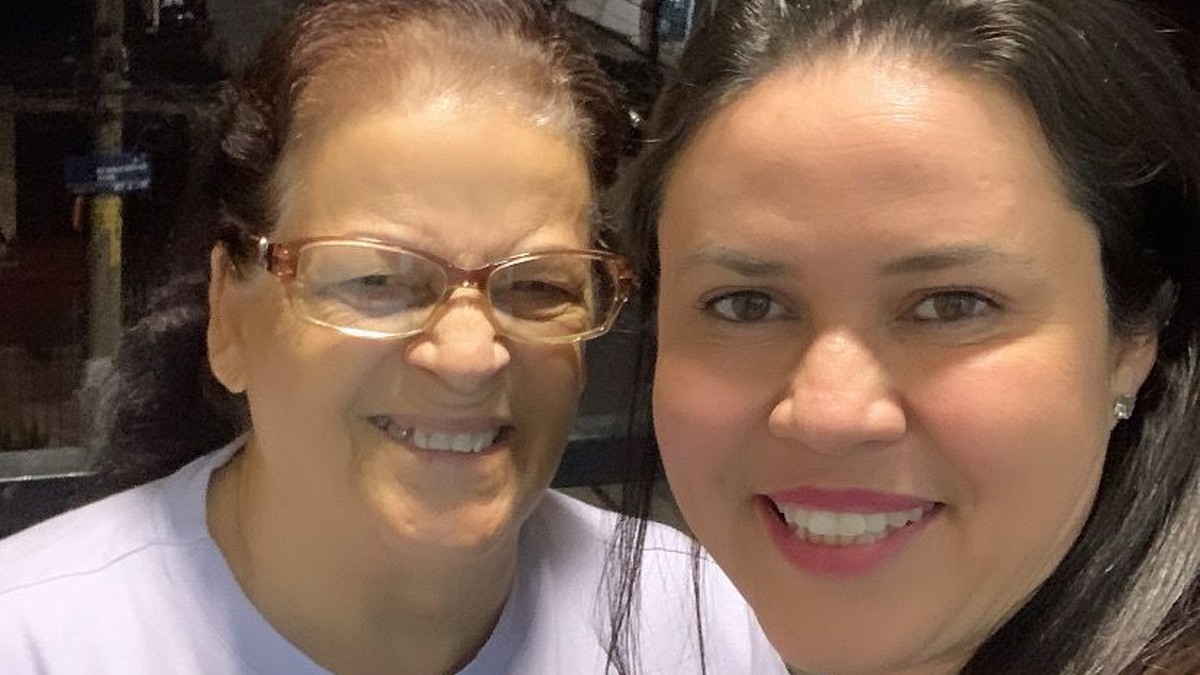 ‘É tua avó’: mulher tem reação alérgica após colocar cinzas da mãe na ...
