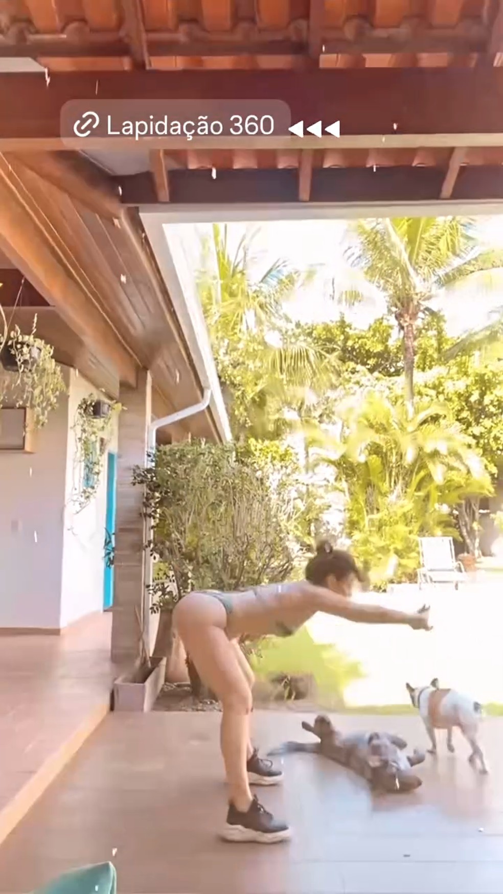 De biquíni, Bianca Bin mostra corpo após 'treino insano' na fazenda em que mora com Sérgio Guizé