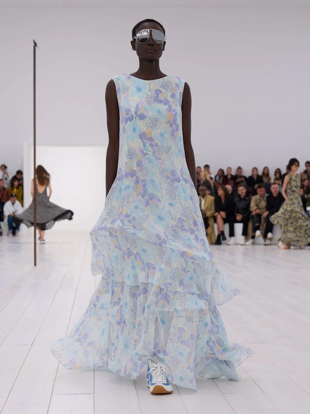 Tendências de moda 2025: 7 destaques dos desfiles da Semana de Moda de ...