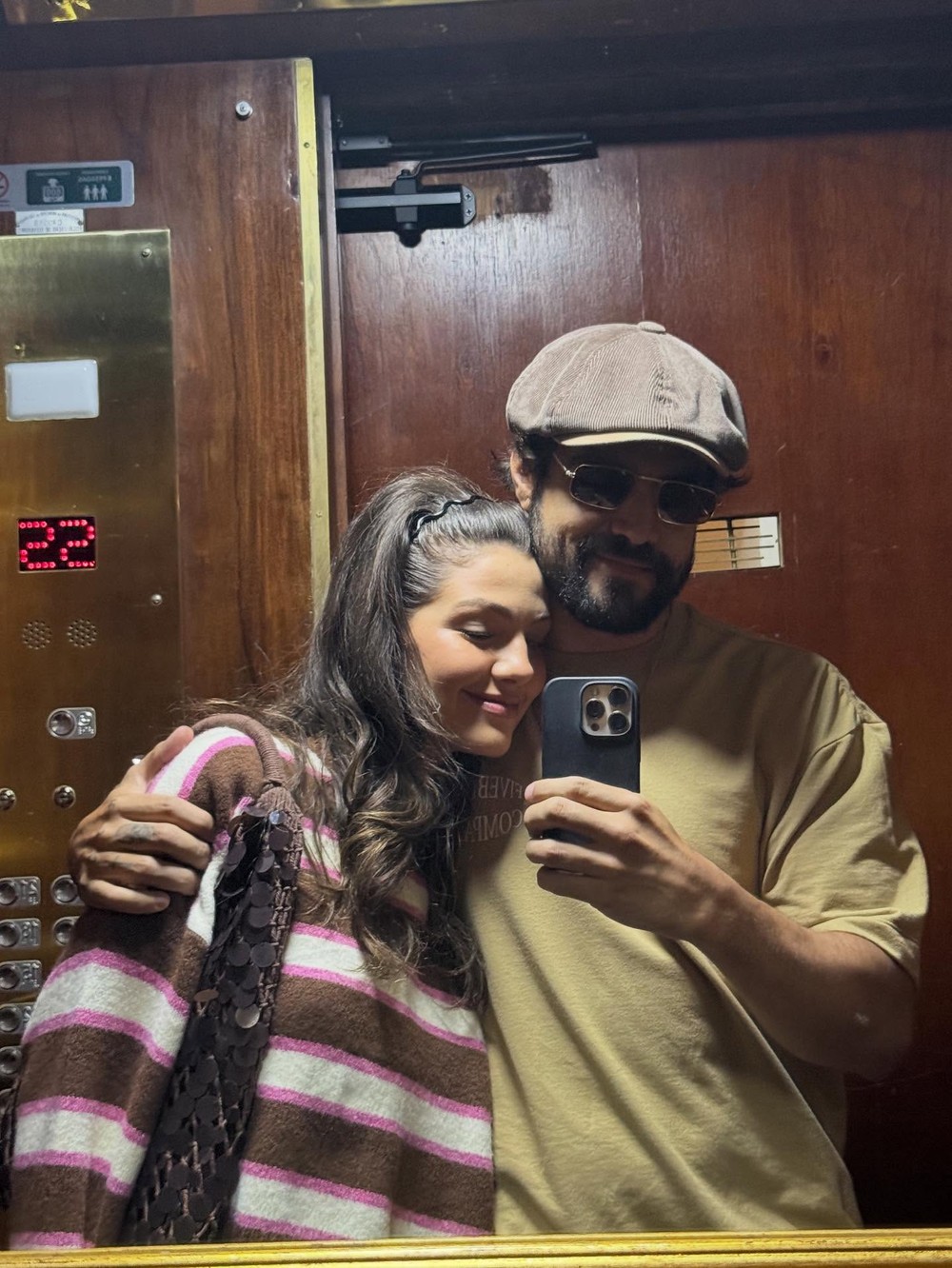Vitoria Bohn aparece em momentos da intimidade com o namorado, Caio ...