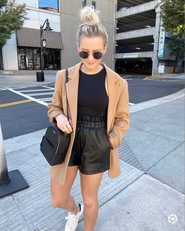 Invista no couro! 24 looks com short de couro para ir além da jaqueta e ...