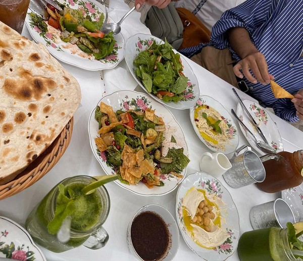 Rafa Kalimann abre álbum de fotos em Dubai: 'Conhecer o destino número ...