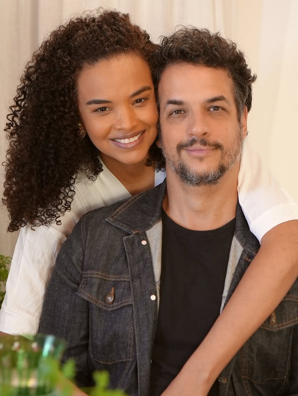 Lucy Ramos comemora Dia dos Namorados 'a três' após nascimento da ...