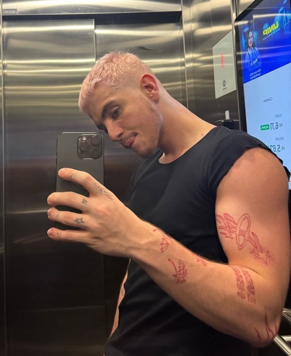 Reação de Marina Sena ao novo visual de Juliano Floss diverte web: 'Se ...