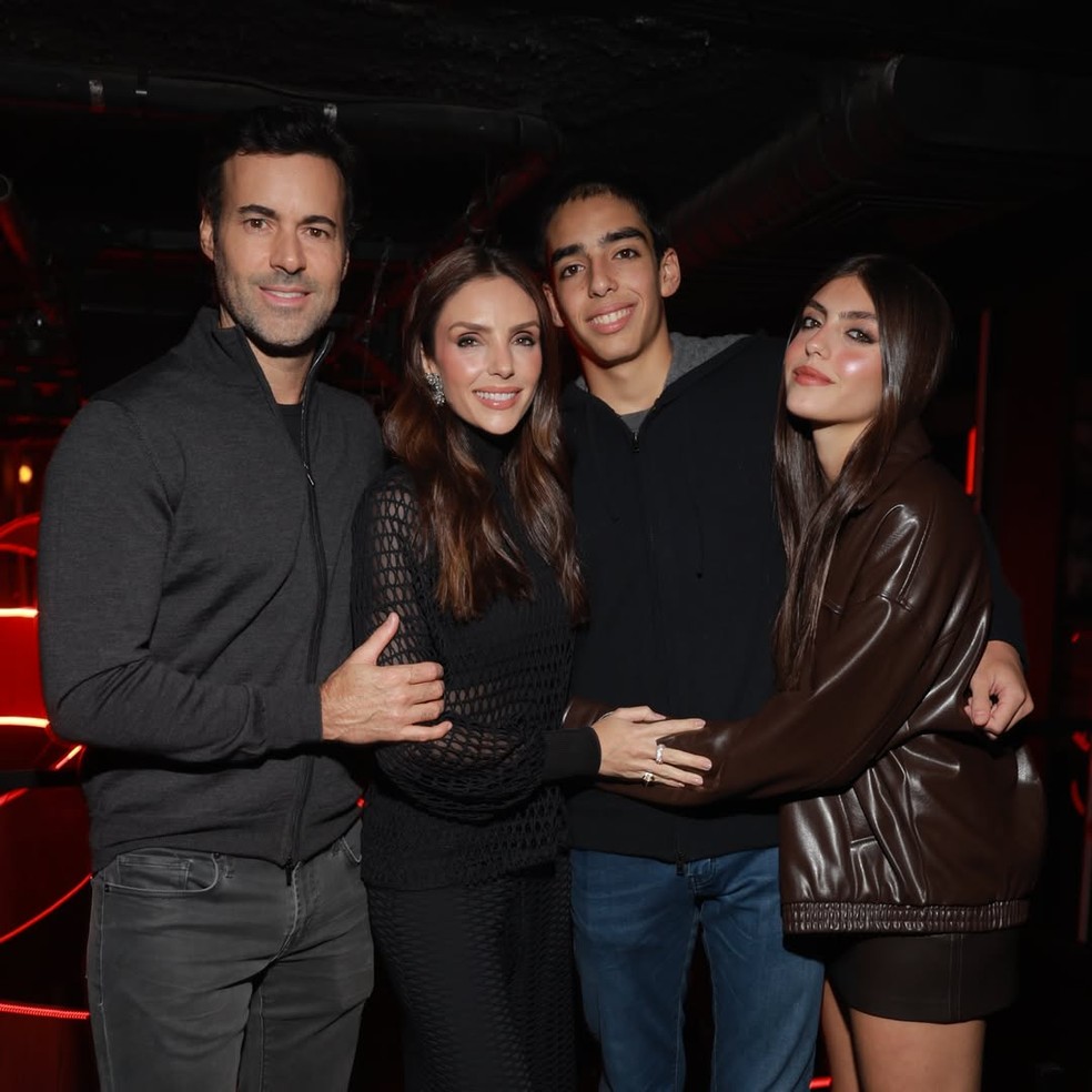 Carol Celico celebra 18 anos do filho com Kaká em balada: 'Ele que ...