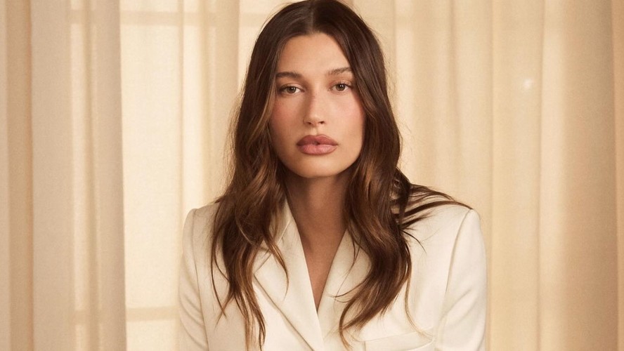 Elf Beauty compra Rhode, marca de beleza de Hailey Bieber, por U$ 1 bilhão