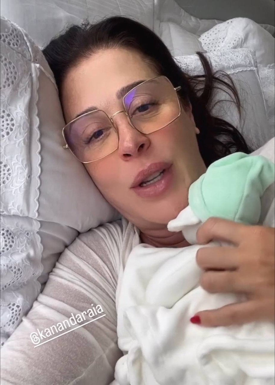 Grávida, Claudia Raia grava vídeo 'chocando' naninha do filho, Luca | Celebridades | Marie Claire