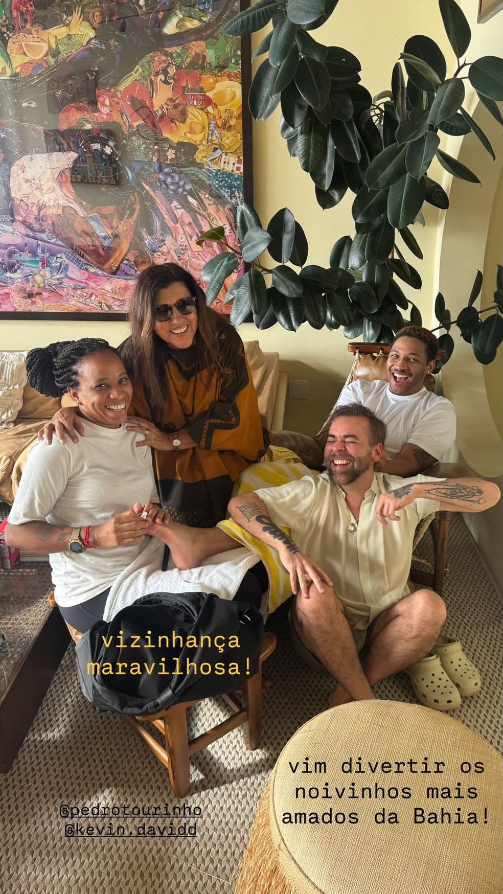 200 convidados e dress code incomum: famosas desembarcam em Salvador para casamento badalado