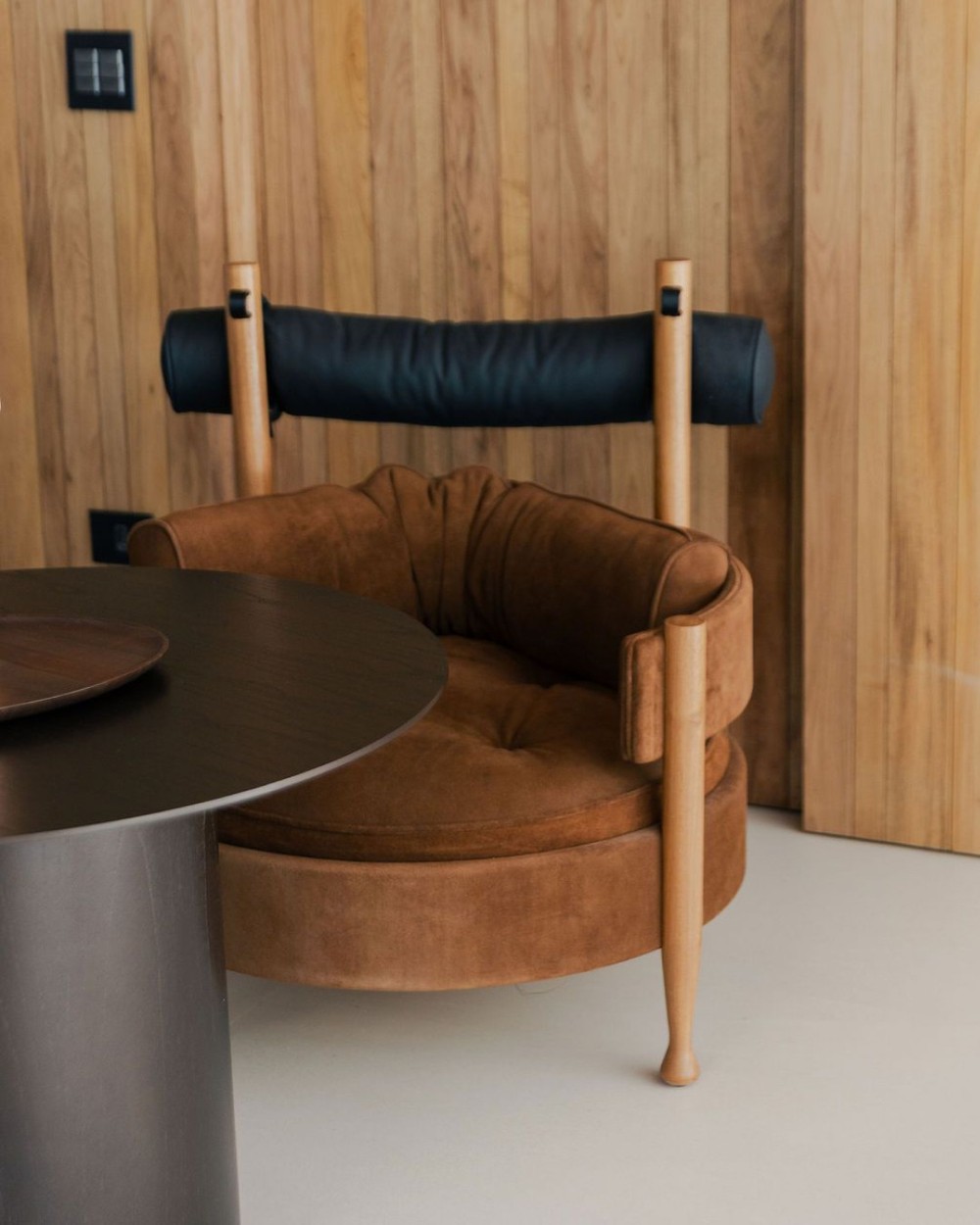 Família de Ana Castela decora sala de estar com poltronas de R$ 46 mil ...