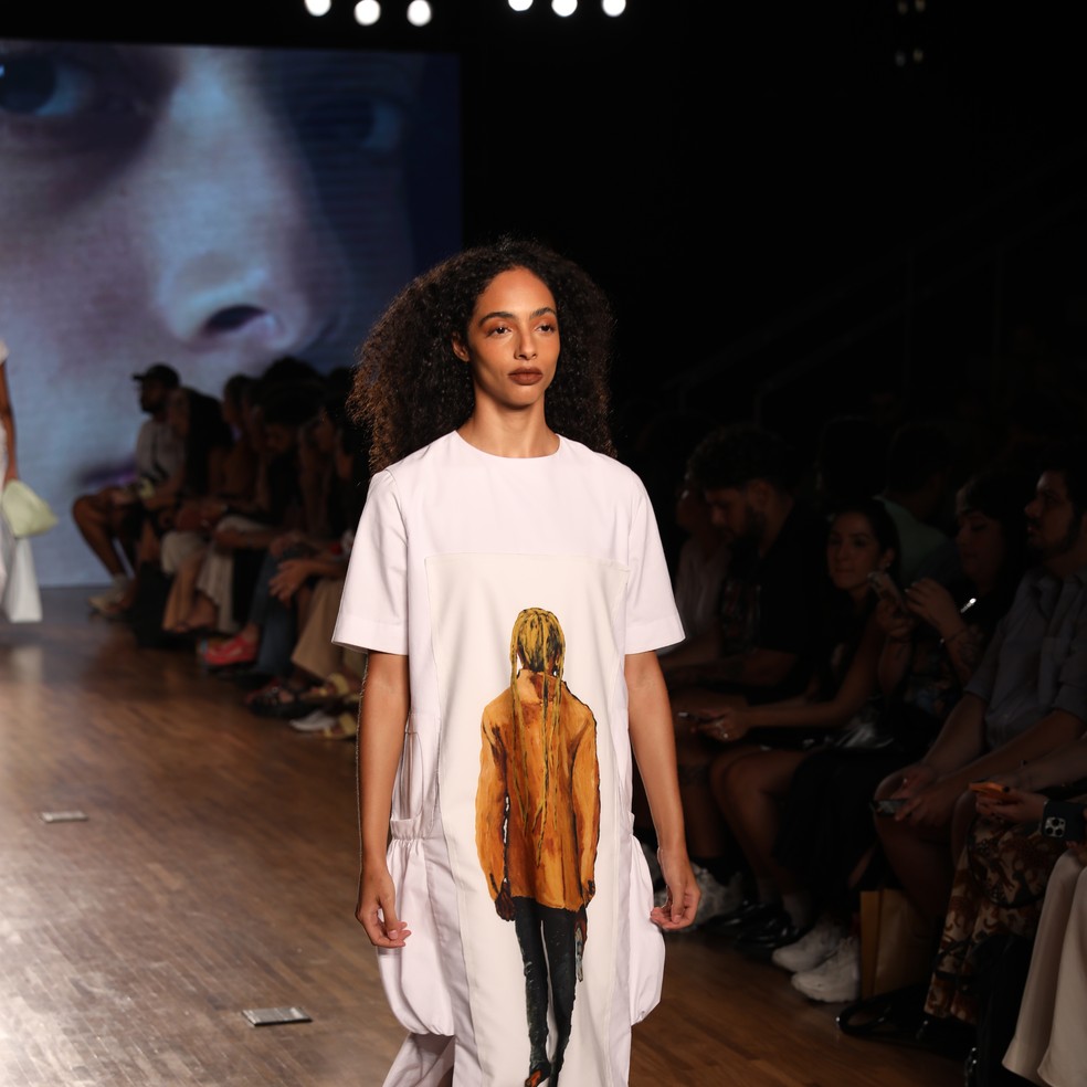 Moda afrocosmopolita: Angela Brito coloca festas de santos no SPFW