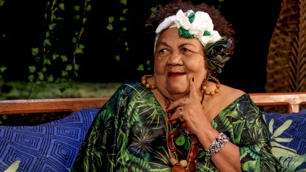 Dona Onete recebe alta e fala com fãs em vídeo: 'Retomando minha vida'