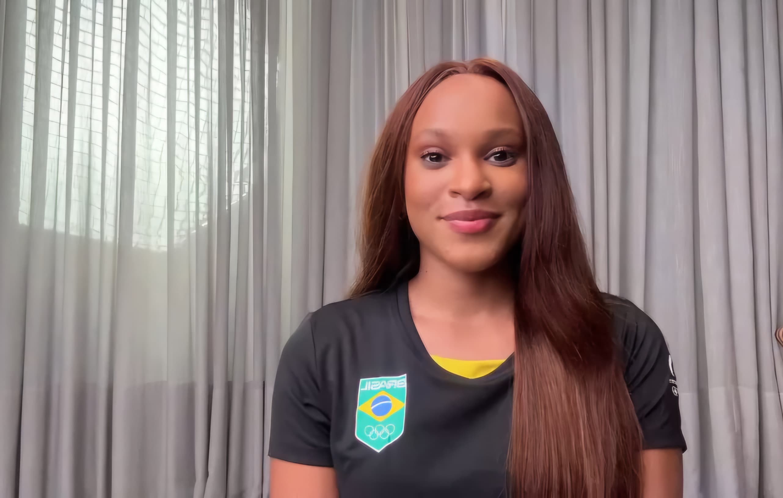 Como Rebeca Andrade cuida do dinheiro que ganha?