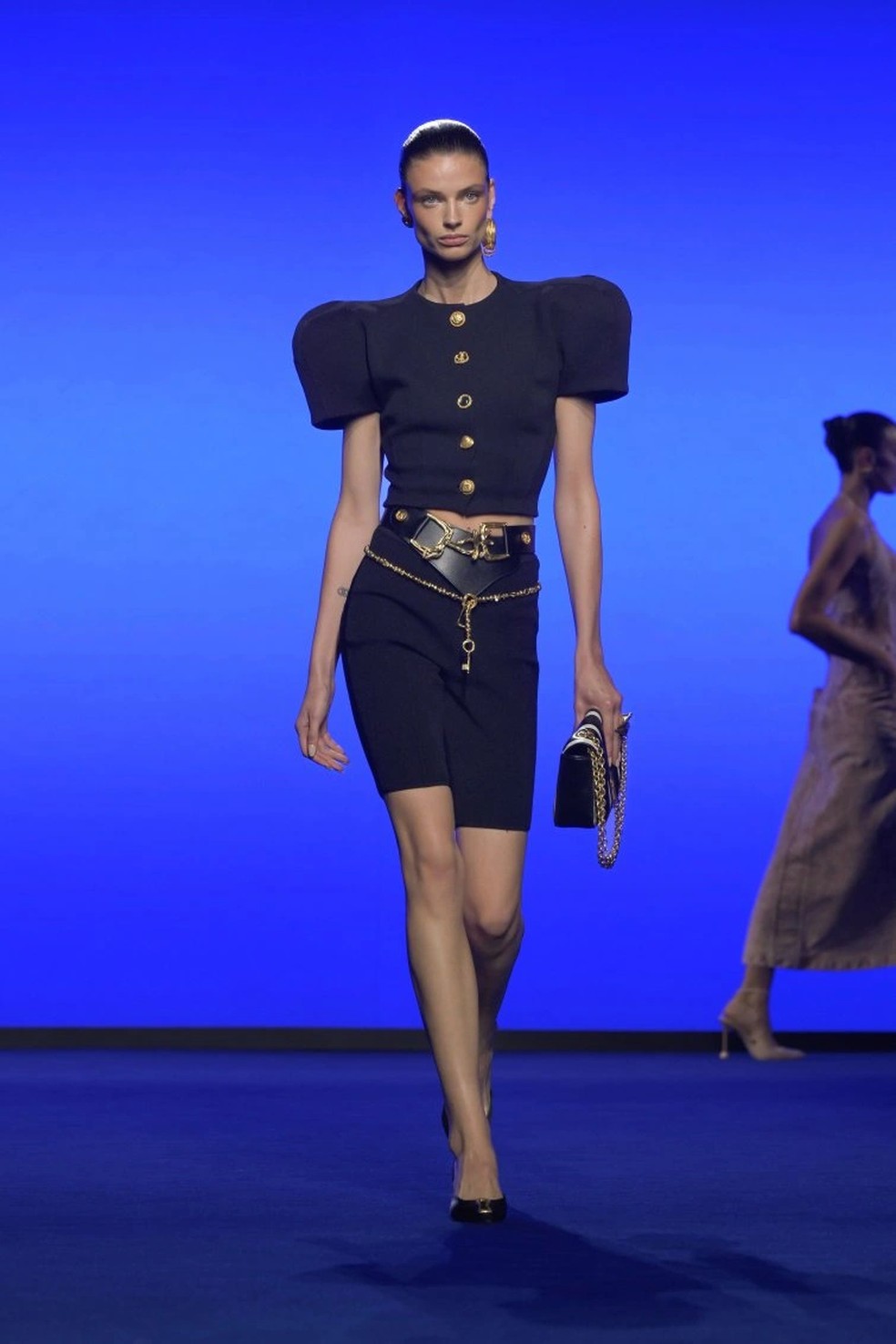 Tendências de moda 2025: 7 destaques dos desfiles da Semana de Moda de ...