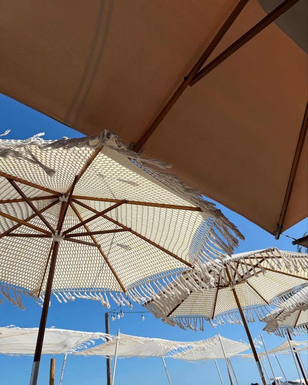 Namorada de Belo, Rayane Figliuzzi mostra autoestima elevada ao posar ...