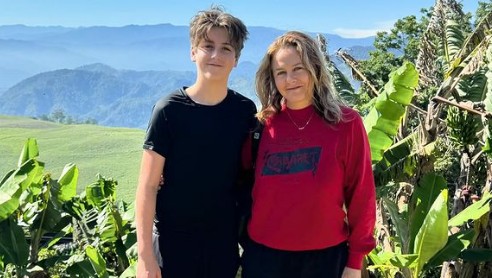 Quem é quem? Alicia Silverstone mostra o filho aos 12 anos e fãs reagem ...