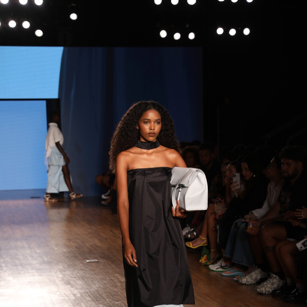 Moda afrocosmopolita: Angela Brito coloca festas de santos no SPFW