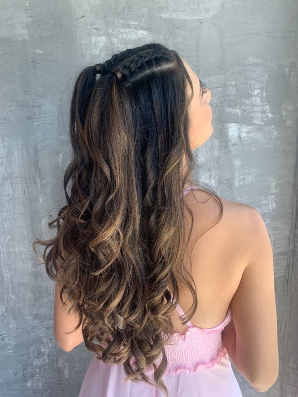 Penteados para casamento com cabelo solto: inspirações que você nem ...