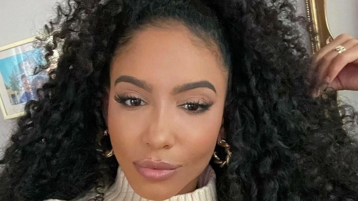 Em livro de memórias, ex-Miss Estados Unidos revela o que sentia antes ...