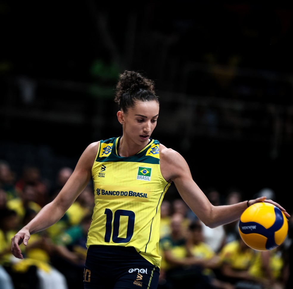Gabi Guimarães celebra trajetória no vôlei antes de Olimpíadas: 'Só a ...