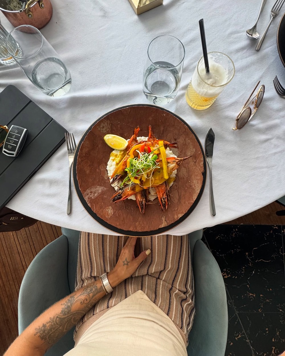 Kelly Key posa após almoço de negócios e desabafa: 'Me sinto lindíssima ...