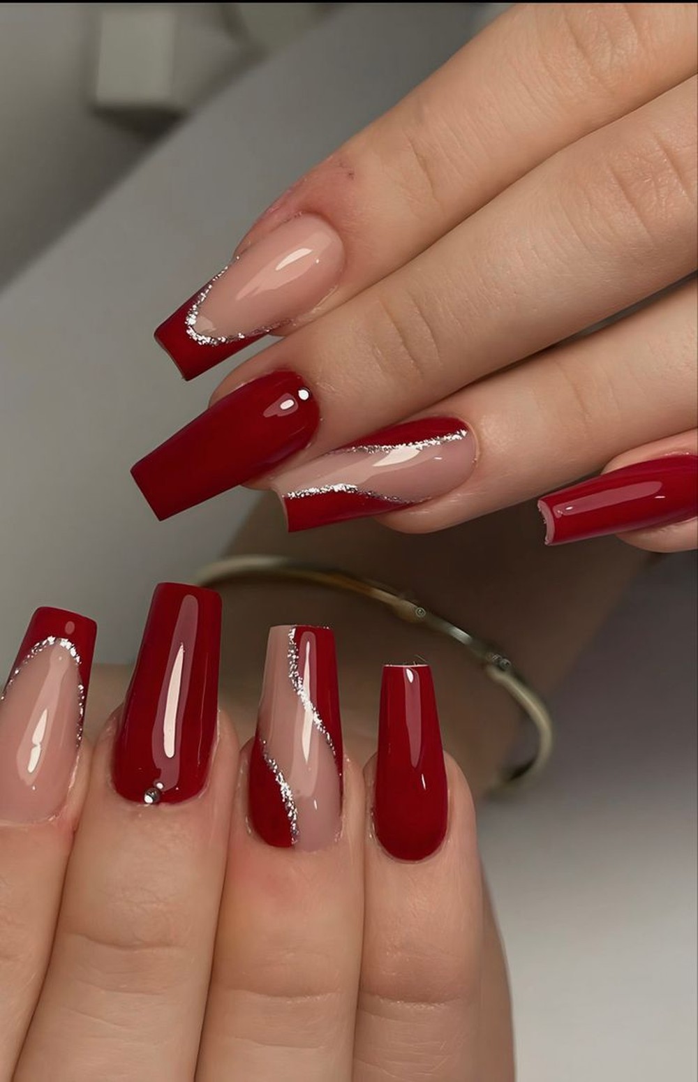 Unhas decoradas vermelhas podem ser delicadas? 30 fotos que provam que ...