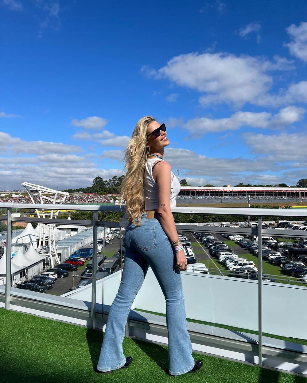 Detalhe em foto de Yasmin Brunet chama atenção de seguidores: 'Sei ...