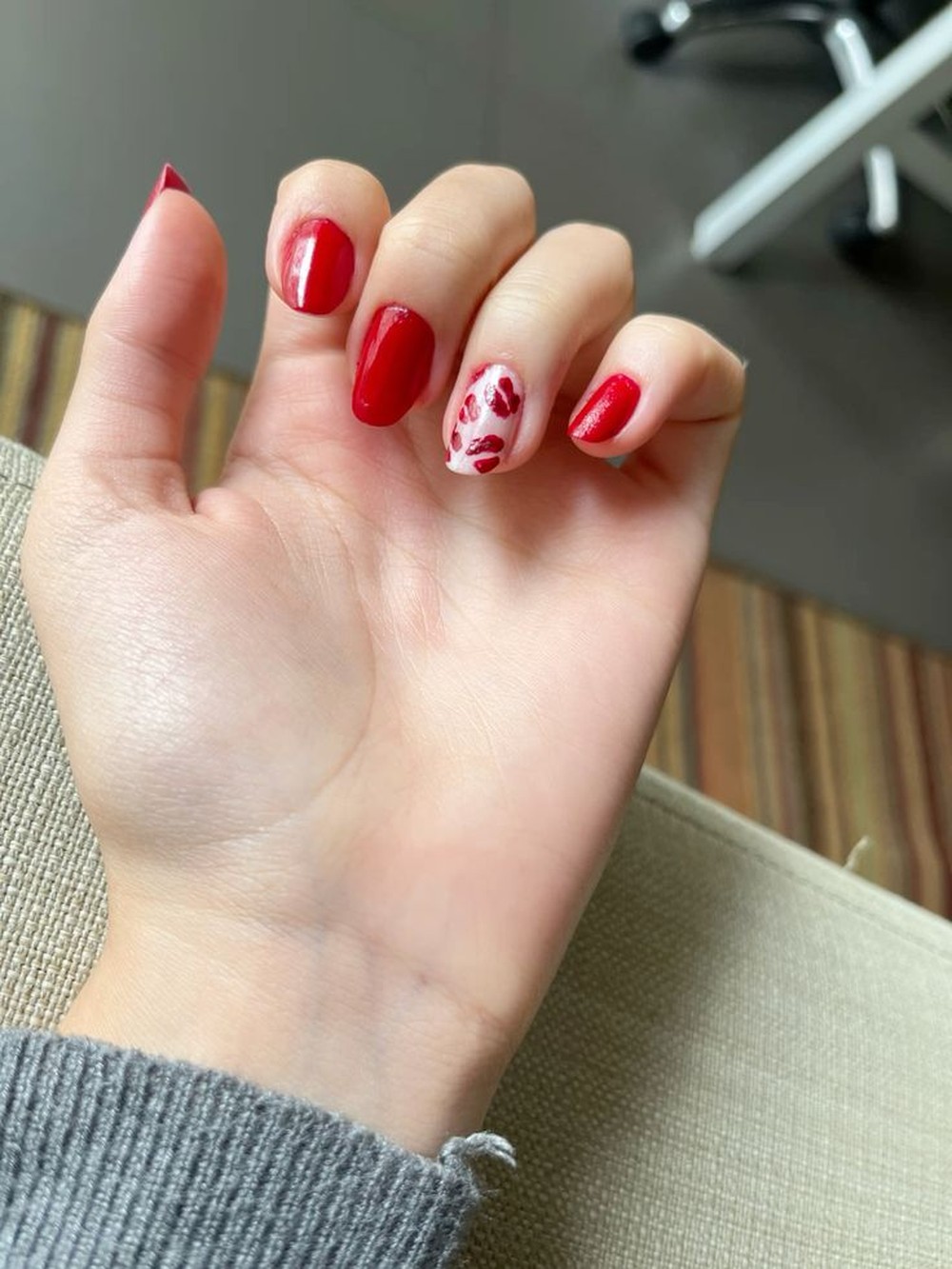 Unhas decoradas vermelhas podem ser delicadas? 30 fotos que provam que ...
