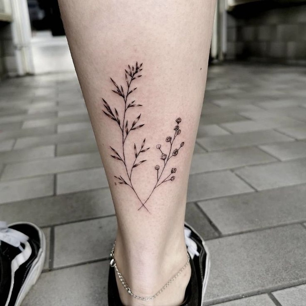 Tatuagem na panturrilha feminina: inspiração para a sua próxima arte