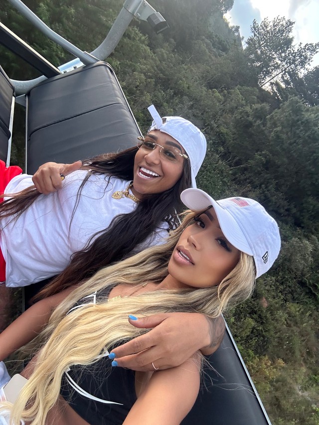 MC Danny curte viagem romântica com namorada e justifica momento off: 'Fechada com a vida pessoal'