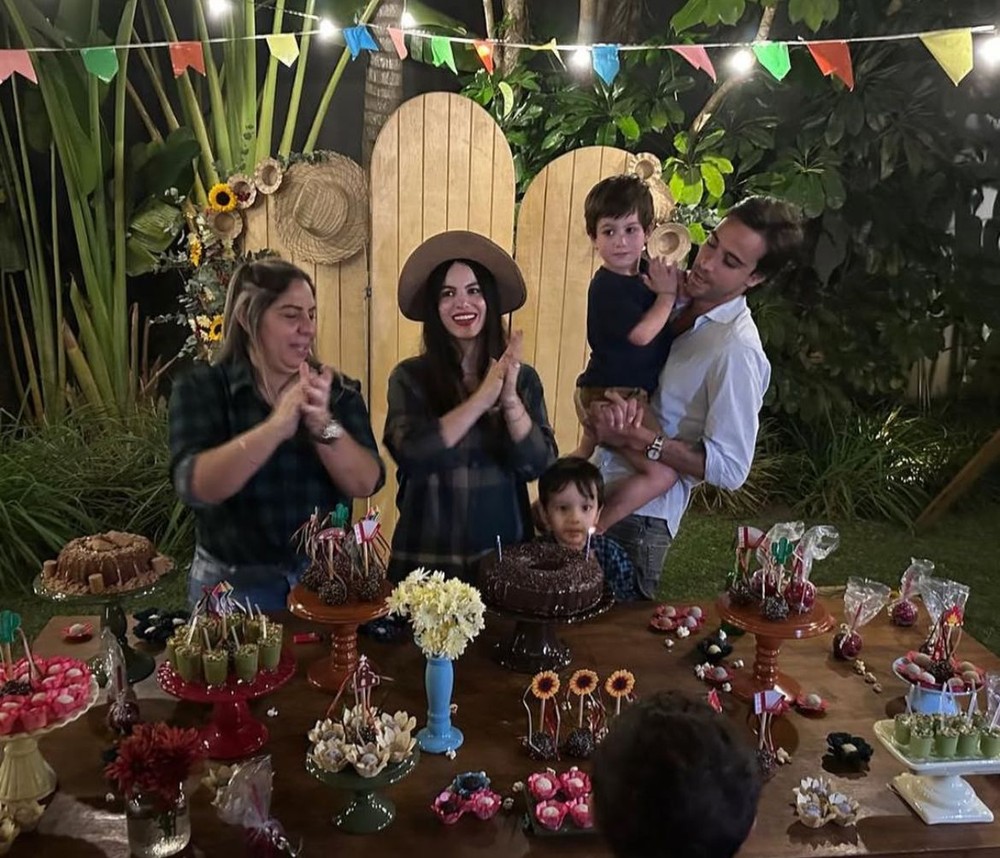 Sthefany Brito faz arraial para celebrar seus 38 anos: 'Gratidão'