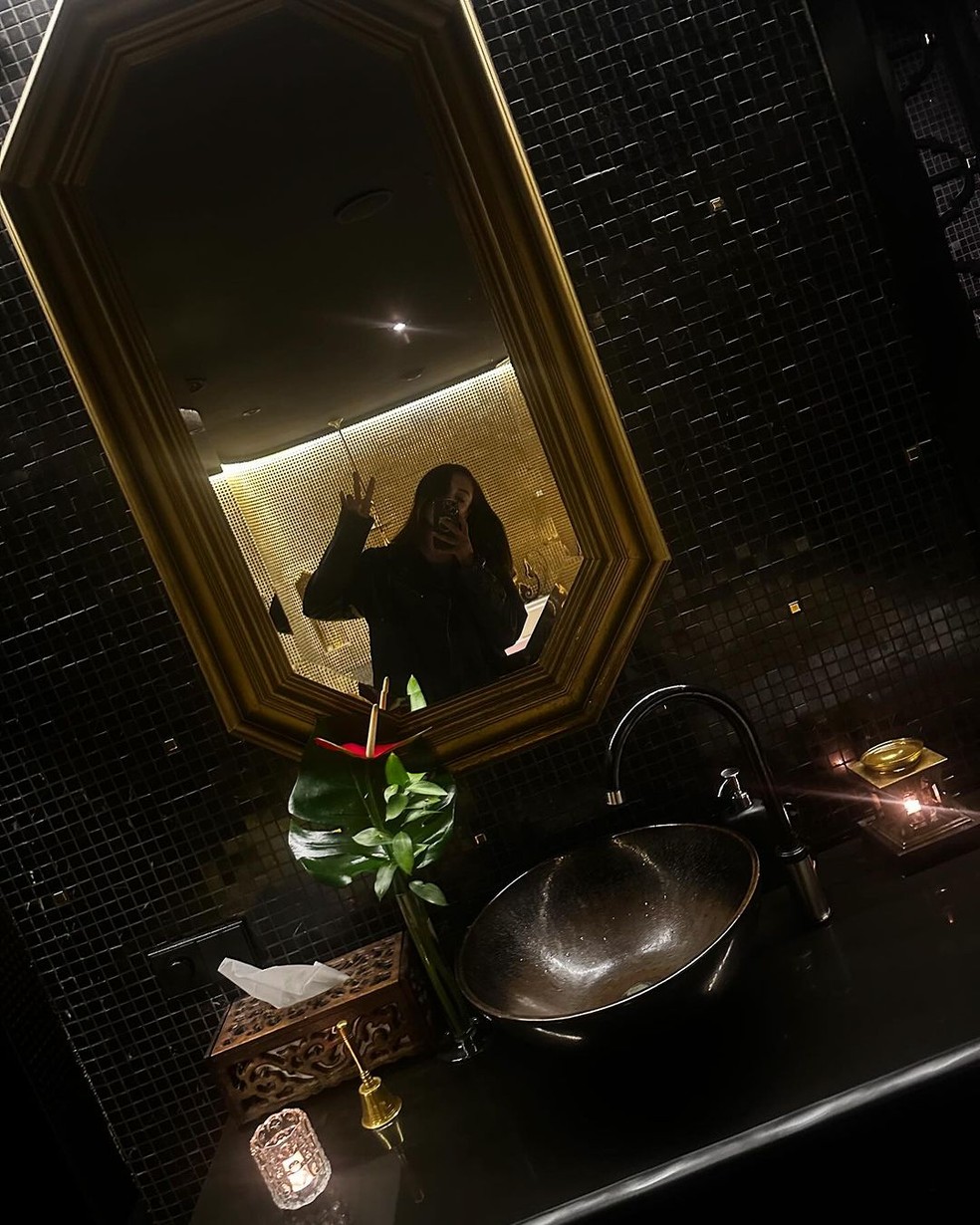 Jogadora da seleção brasileira de futebol, Kathellen Sousa, faz pausa ...