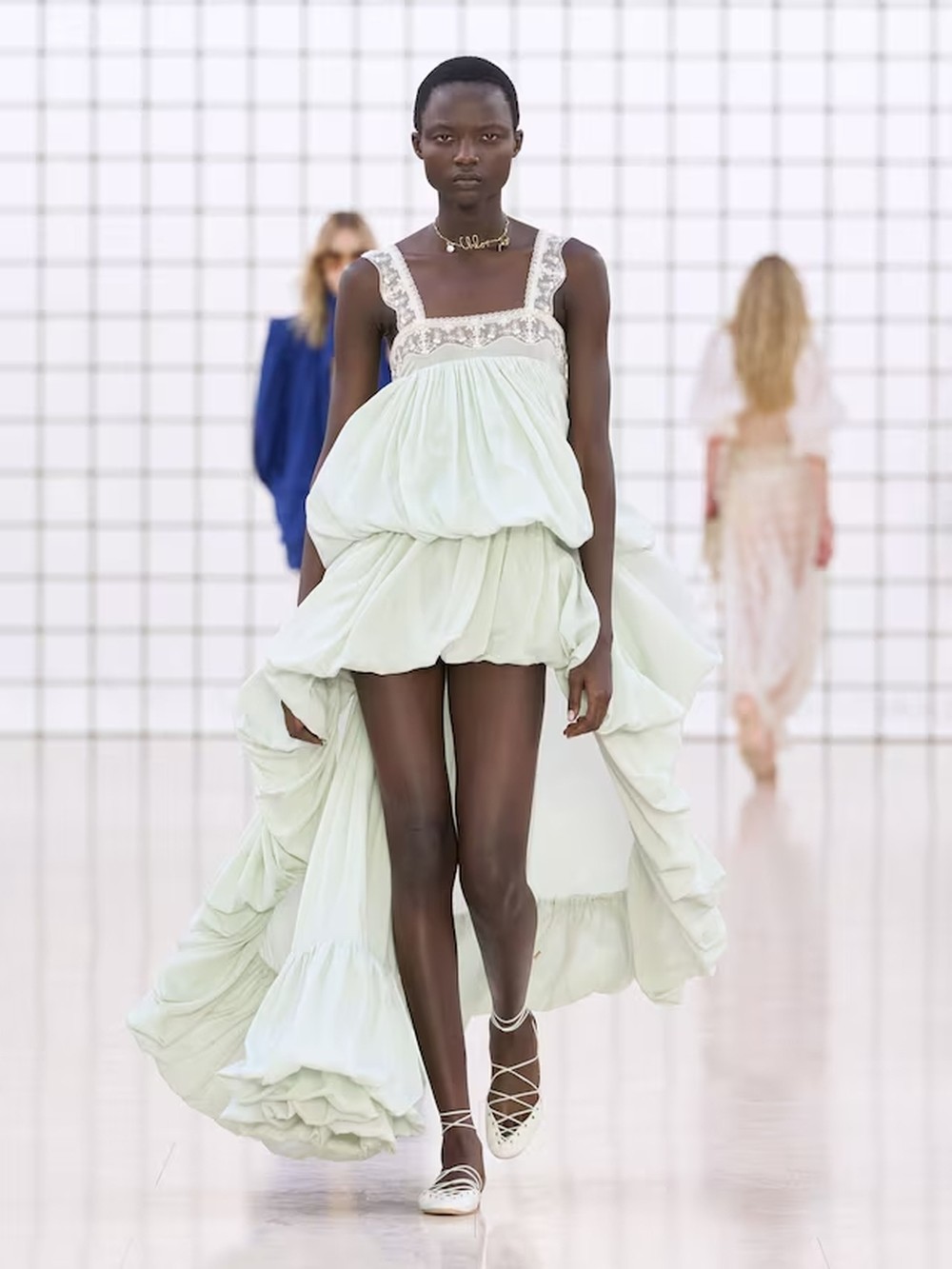 Chloé: um sonho de verão na Semana de Moda de Paris