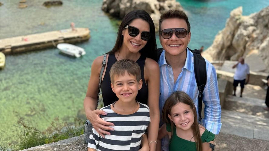 Thais Fersoza abre álbum de fotos com a família em locação de 'Game of ...